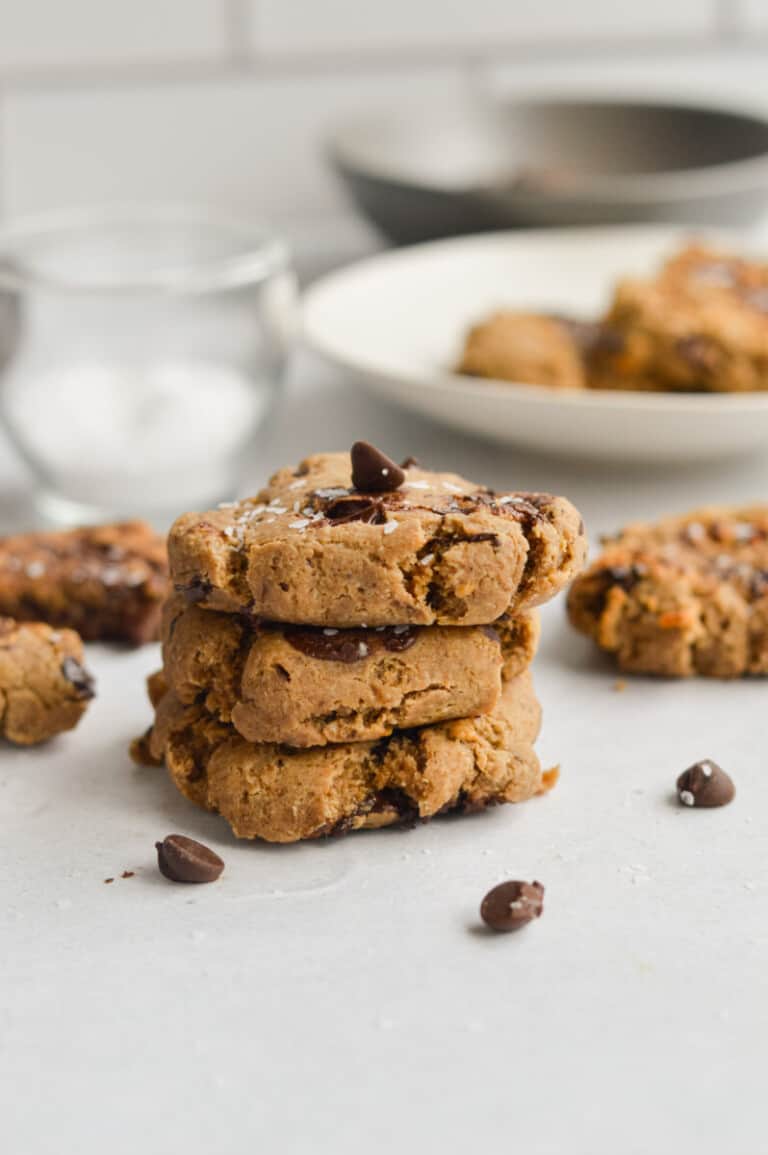 8-Ingredient Vegan Protein Cookies - Nourished by Nic