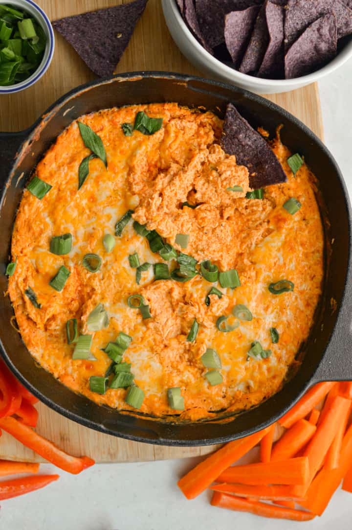 Greek Yogurt Buffalo Chicken Dip - Nourished by Nic