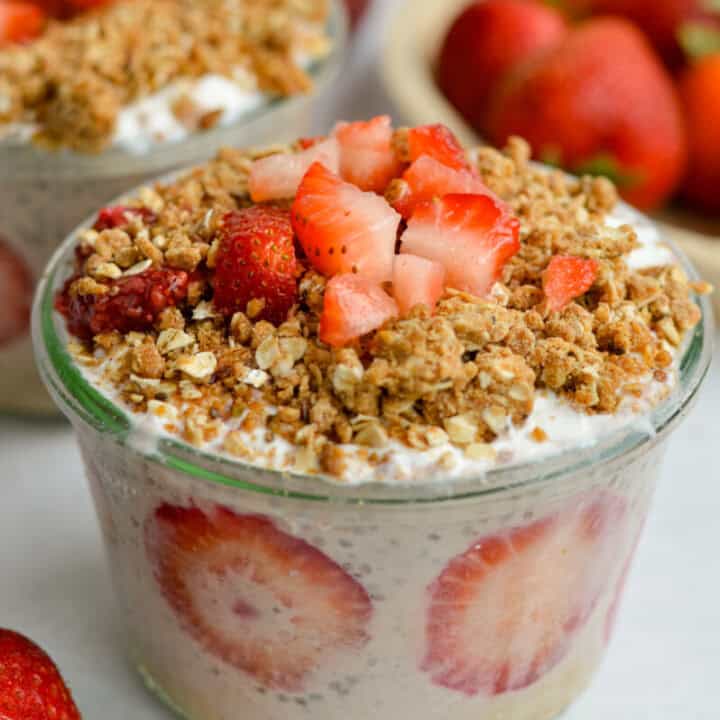 Berry Crumble Chia Pudding - Nourished by Nic